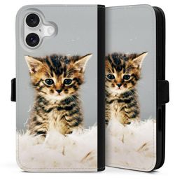 DeinDesign iPhone 16 Plus Handy Klapph&uuml;lle Handyh&uuml;lle aus Kunst Leder schwarz Flip Case Cat Pet Feather Sideflip mit Lasche