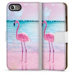 DeinDesign iPhone SE (2022) Handy Klapph&uuml;lle Handyh&uuml;lle aus Kunst Leder wei&szlig; Flip Case Tropical Beach Flamingo Sideflip mit Lasche