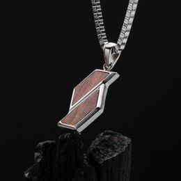 Holzkern Bariton Halskette Herren Silber und Walnuss