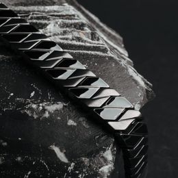Elegantes Armband Herren aus dunkelgrauem premium Edelstahl und Ahorn Holz Bariton