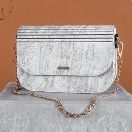 Holzkern Handtasche Uniqase Iveya VEGAN Wei&szlig;er Schiefer Umh&auml;ngetasche