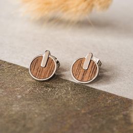 Holzkern Opacity Ohrringe Damen Silber und Walnuss