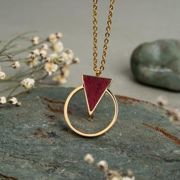 Holzkern Focus Halskette Damen Gold und Amaranth