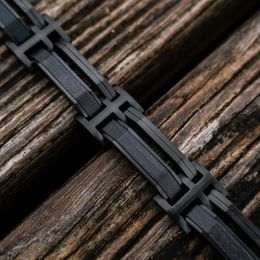 Holzkern Damen & Herren Armband Staccato Ahornholz & Edelstahl in Schwarz Gr&ouml;&szlig;enverstellbar