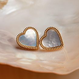 Holzkern Amorance Ohrringe Damen Gold und Perlmutt