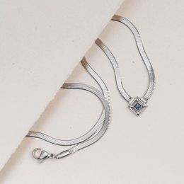 Holzkern Awakening Halskette Damen Silber und Lapislazuli