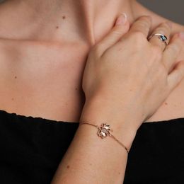 Holzkern Balance Armband Damen Ros&eacute; und Walnuss