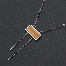 Holzkern Abstract Halskette Damen Silber und Olive