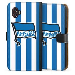 DeinDesign Galaxy XCover 6 Pro Handy Klapph&uuml;lle Handyh&uuml;lle aus Kunst Leder schwarz Flip Case Hertha Bsc Stripes Flag Sideflip mit langer Lasche