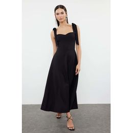 Trendyol Kleid in Schwarz - 64% | Gr&ouml;&szlig;e 42 | Damen-kleider