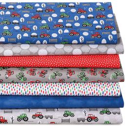 buttinette Patchwork- und Quiltpaket "Traktoren", blau-color
