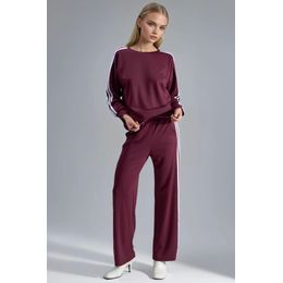 Gestreiftes Sweatshirt mit Rundhalsausschnitt und gerade geschnittene Hose Coord
