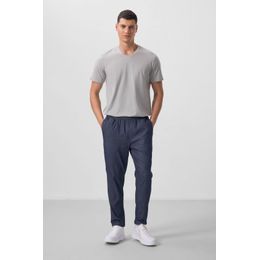Herren Chinos mit geradem Schnitt aus Gabardine
