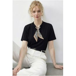 Basic Rundhals-T-Shirt mit Zubeh&ouml;rdetail