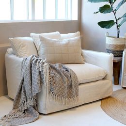 Chic Antique Malo Sessel &ndash; Franz&ouml;sischer Landhausstil mit 3 Kissen 110 x 95 x 75 cm, creme & latte skandinavische Deko Online Shop