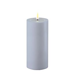 Deluxe Homeart LED Real Flame Outdoor Stumpenkerze staubig blau &Oslash;7,5 x H15cm, staubig blau skandinavische Deko Online Shop