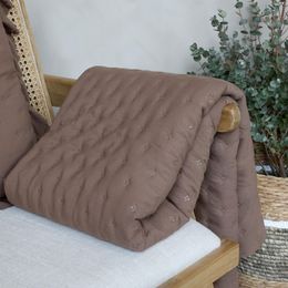 Chic Antique Aix Soft Quilt - Kuscheldecke im Vintage Landhausstil Walnuss - 180 x 130 cm skandinavische Deko Online Shop