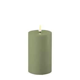 Deluxe Homeart LED Real Flame Outdoor Stumpenkerze staubig gr&uuml;n &Oslash;7,5 x H12,5cm, staubig gr&uuml;n