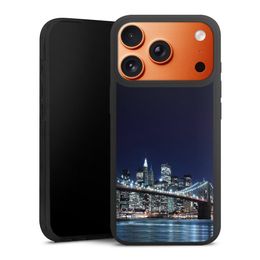 DeinDesign iPhone 17 Pro Handy Premium Silikon H&uuml;lle Handyh&uuml;lle schwarz Case Usa Brooklyn Bridge New York Silikon Premium Case
