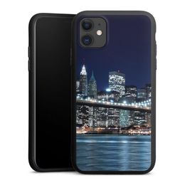 DeinDesign iPhone 11 Handy Premium Silikon H&uuml;lle Handyh&uuml;lle schwarz Case New York Usa Brooklyn Bridge Silikon Premium Case