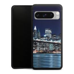 DeinDesign Google Pixel 8 Pro Handy Premium Silikon H&uuml;lle Handyh&uuml;lle schwarz Case Usa Brooklyn Bridge New York Silikon Premium Case