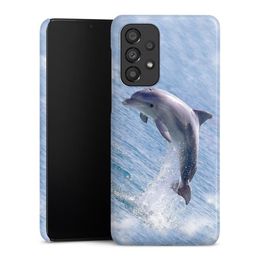 DeinDesign Galaxy A33 5G Handy Premium Case Smartphone Handyh&uuml;lle Schutzh&uuml;lle gl&auml;nzend Wale Ocean Dolphin Premium Case