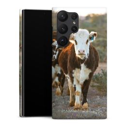 DeinDesign Galaxy S23 Ultra Handy Premium Case Smartphone Handyh&uuml;lle Schutzh&uuml;lle gl&auml;nzend Cow Farmer Calf Premium Case