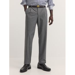 Bugatti Herren Bundfaltenhose "Soft superior touch"250, grau, Gr. 32, unifarben, 63% Polyester, 33% Viskose, 4% Elasthan, Hosen, Elio Relaxed Fit