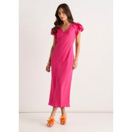 Rosa Midi-Kleid mit V-Ausschnitt, R&uuml;schen und Schr&auml;gschnitt