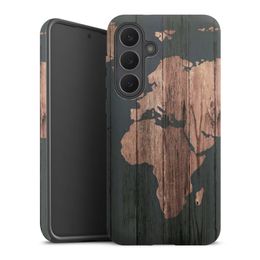 DeinDesign Galaxy S25 FE Handy Panzer Handyh&uuml;lle robuste Outdoor H&uuml;lle Schutzh&uuml;lle matt Wooden Look Map World Map Tough Case