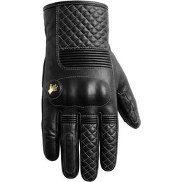 Claw Chigal, Handschuhe