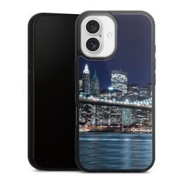 DeinDesign iPhone 16 Handy Gallery Case Handyh&uuml;lle 9H Geh&auml;rtetes Glas R&uuml;ckseite H&uuml;lle Usa Brooklyn Bridge New York Gallery Case
