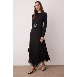Langes, elegantes, figurbetontes Maxikleid mit Hijab f&uuml;r Damen &ndash; perfekt f&uuml;r den Abend.