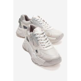 Pleur Fashion Sneaker