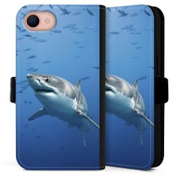 DeinDesign iPhone 17e Handy Klapph&uuml;lle Handyh&uuml;lle aus Kunst Leder schwarz Flip Case Ocean Shark Fish Sideflip mit Lasche