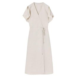 TATUUM Kleid in Beige - 46% | Gr&ouml;&szlig;e 40 | Damen-kleider