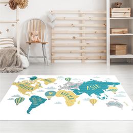 Bilderwelten Vinylteppich Illustration petrol Weltkarte Vinylmatte - World Map with Hot-Air Balloon - Ballon Kinderzimmer