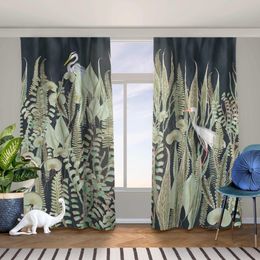 Bilderwelten Vorhang Flamingo und Storch mit Pflanzen auf Gr&uuml;n - blickdichte Gardine Botanik Tropical Illustration Tiere Wohnzimmer Schlafzimmer K&uuml;che Bad