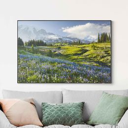 Bilderwelten Wechselbild Bergwiese mit blauen Blumen vor Mt. Rainier