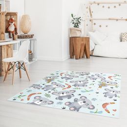 Bilderwelten Vinylteppich Spielende Koalab&auml;ren mit Bummerang in Australien