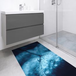Bilderwelten Vinylteppich Motiv blau Blumen Vinylmatte - Blaue Pusteblume im Regen - Pusteblume K&uuml;che Badezimmer Flur