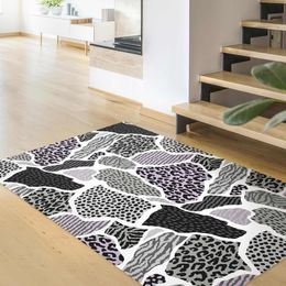 Vinylteppich - Animalprint Zebra Tiger Leopard Europa - Illustration grau Tiere Vinylmatte Deko K&uuml;che Badezimmer Flur