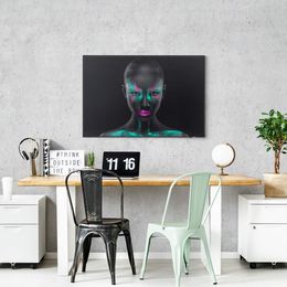 Bilderwelten Wechselbild Portr&auml;t mit Neonfarben bemalt