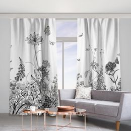 Bilderwelten Vorhang Gro&szlig;e Blumen mit Schmetterlingen in Schwarz - blickdichte Gardine Blumen Floral Landhausstil Tiere Schwarz-Wei&szlig; Wohnzimmer Schlafzimmer K&uuml;che