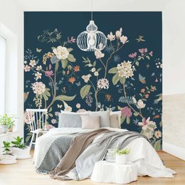Bilderwelten Fototapete Textiltapete Stofftapete - nahtlose Tapete | Illustrierte Blumen Chinoiserie auf Dunkelblau