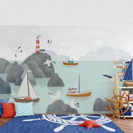 Bilderwelten Fototapete Meer mit Felsen, Booten und M&ouml;wen