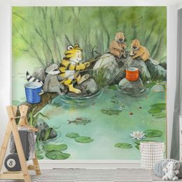 Bilderwelten Tapete Kinderzimmer - Fototapete Kinderzimmer - Kleiner Tiger - Babyzimmer Wald Beim Angeln - Vliestapete Babyzimmer inkl. Kleister