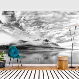 Bilderwelten Fototapete Nebel vor Bergen Schwarz-Wei&szlig; Landschaft Berg,Landschaftspanorama Wohnzimmer,Schlafzimmer Vliestapete inkl. Kleister oder selbstklebend