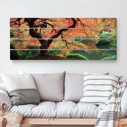 Bilderwelten Holzbild Wald rot Motiv nat&uuml;rlicher Effekt - Japanischer Garten - B&auml;ume Wohnzimmer Schlafzimmer