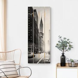 Bilderwelten Holzbild Stadt schwarz weiss Motiv nat&uuml;rlicher Effekt - Lebhaftes New York - Architektur Wohnzimmer Schlafzimmer